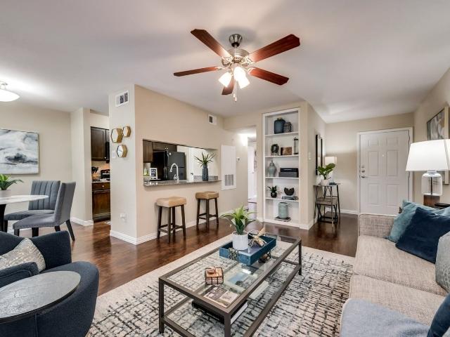 Mount Vernon 2 Bedroom Apartment for Rent at 1020 Scotland Dr, Desoto, TX 75115