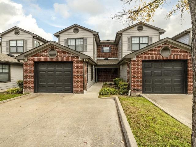 Mount Vernon 2 Bedroom Apartment for Rent at 1020 Scotland Dr, Desoto, TX 75115