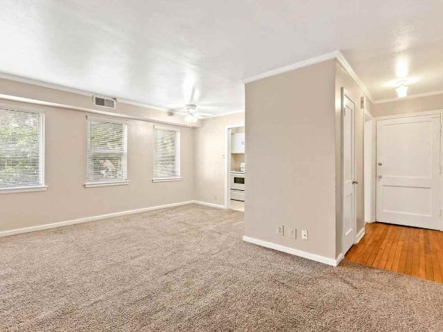 Mount Vernon Apartments 2 Bedroom Apartment for Rent at 2101 Sw Potomac Dr, Topeka, KS 66611