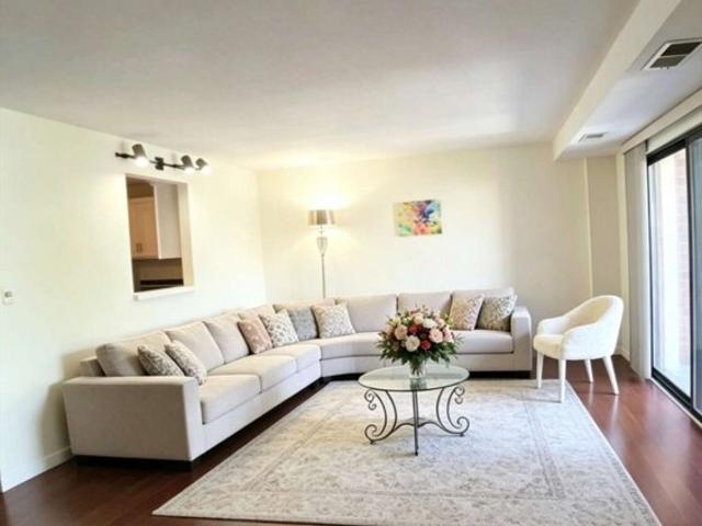 Mount Vernon St Apt,melrose, Condo For Sale