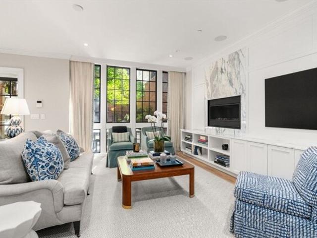 Mount Vernon St Apt,boston, Condo For Sale