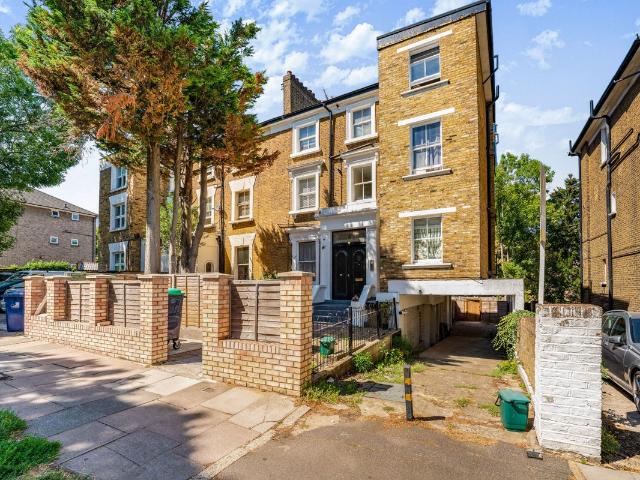 Mount Avenue, Ealing W5, Studio to rent, £1,200 pcm | PrimeLocation