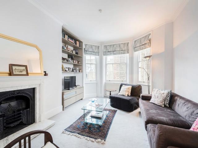 Mount Carmel Chambers, Kensington W8, 2 bed flat to rent, £3,445 pcm | PrimeLocation