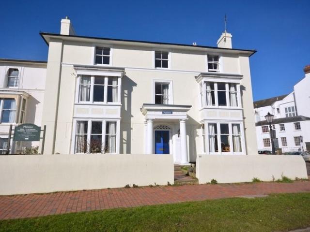Mount Ephraim, Tunbridge Wells TN4, 2 bed flat to rent, £1,295 pcm | PrimeLocation