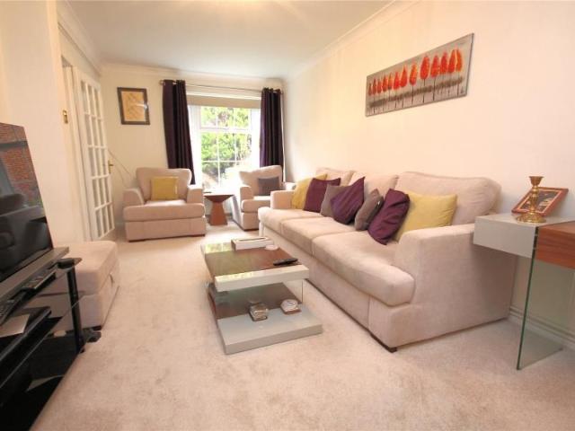 Mount Hermon Close, Woking, Surrey, GU22