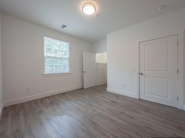 Mount Laurel Manor Apartments 3 Bedroom Apartment for Rent at 123 Creek Rd, Mount Laurel, NJ 08054