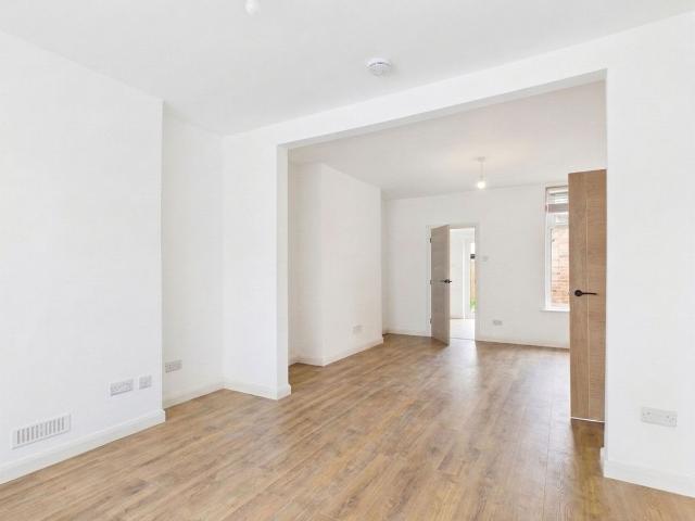 Mount Pleasant, Lydney GL15, 3 bed terraced house to rent, £1,000 pcm | PrimeLocation