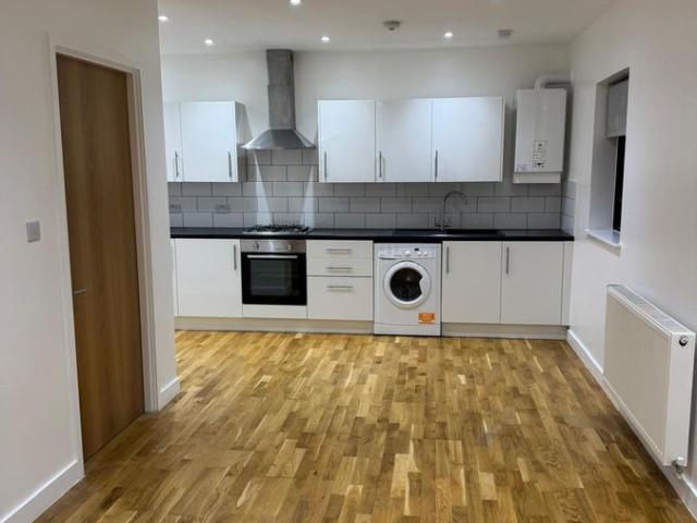 Mount Pleasant Road, London N17, 1 bed flat to rent, £1,650 pcm | PrimeLocation