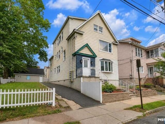 Mount Prospect Ave, Belleville, Home For Sale