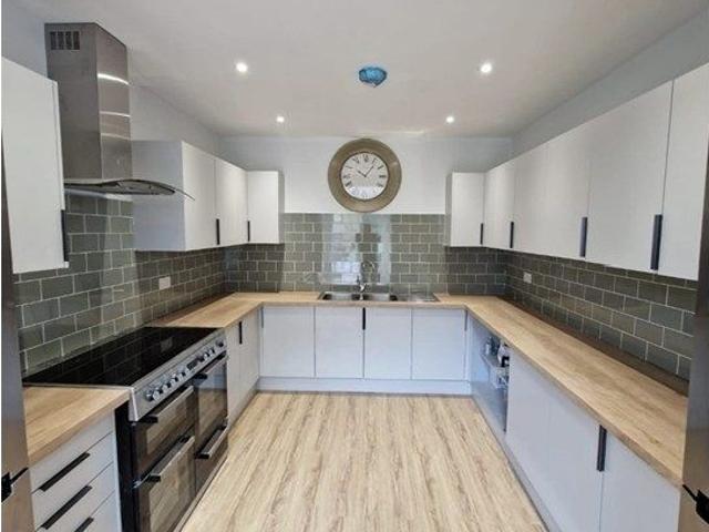 Mount Road Rooms Available, Southdown, Bath BA2, Room to rent, £850 pcm | PrimeLocation