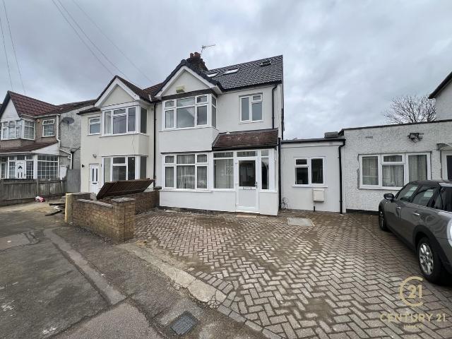 Mount Road UB3, Room to rent, £1,000 pcm | PrimeLocation