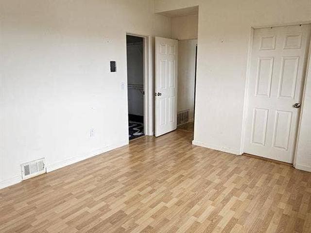 Mount Soledad bedroom