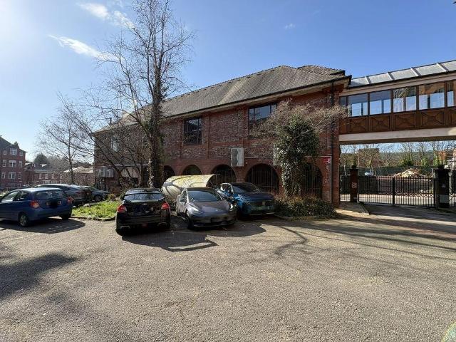 Mount Street, Preston PR1 Property to rent £5,250 pcm £1,212 pw