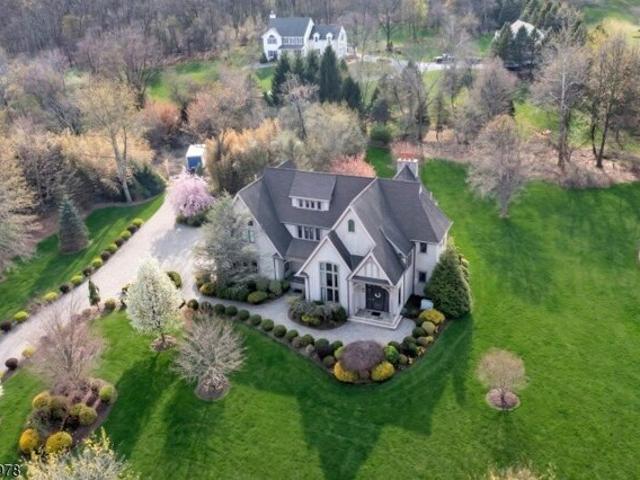 Mountain Top Dr, Liberty Township, Home For Sale