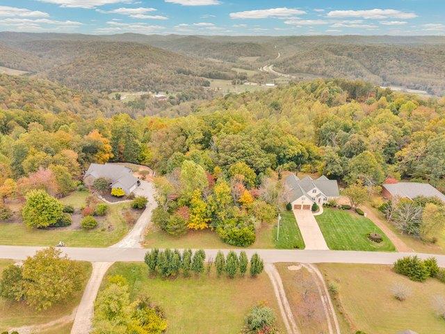 Mountain Top Ln SE, Cookeville, TN 38506