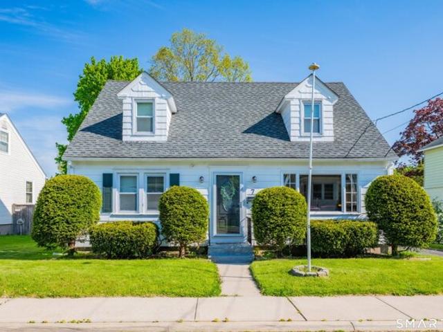 Mountain View Ave, Enfield, Home For Sale