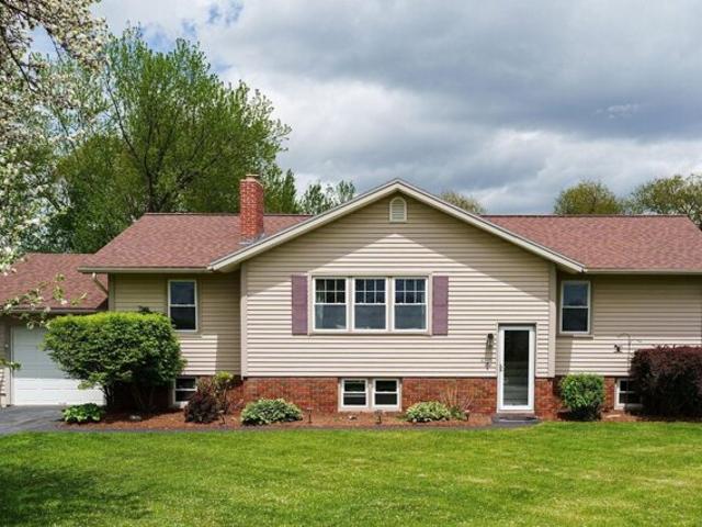 Mountain View Rd, Williston, Home For Sale
