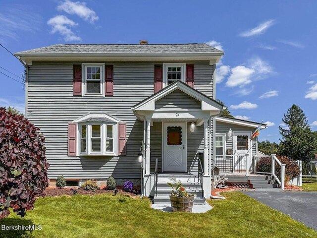 Mountain View Ter, Dalton, Home For Sale
