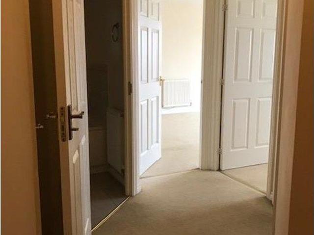 Mountain View, Wrexham LL11, 2 bed flat to rent, £795 pcm | PrimeLocation