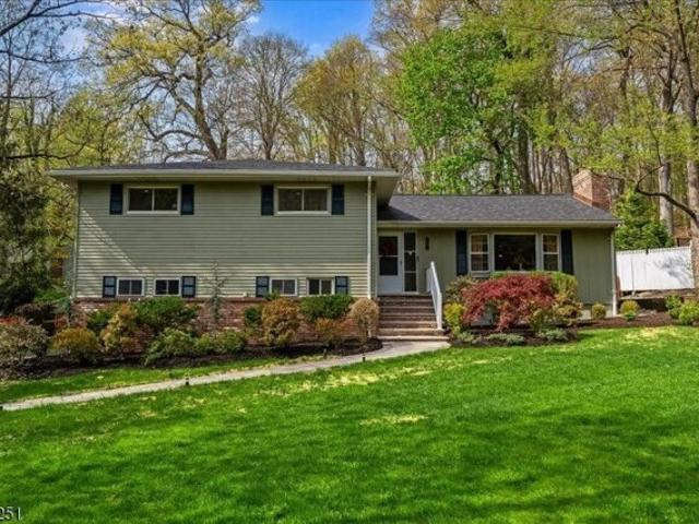 Mountain Ave, New Providence, Home For Sale