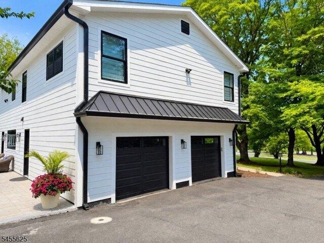 Mountain Ave, Warren Twp, Home For Sale