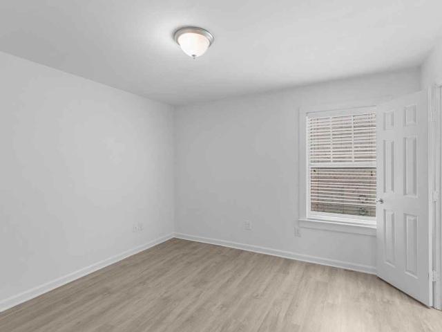 Mountain Crest 1 Bedroom Apartment for Rent at 1633 13th Ave S, Birmingham, AL 35205 Five Points South