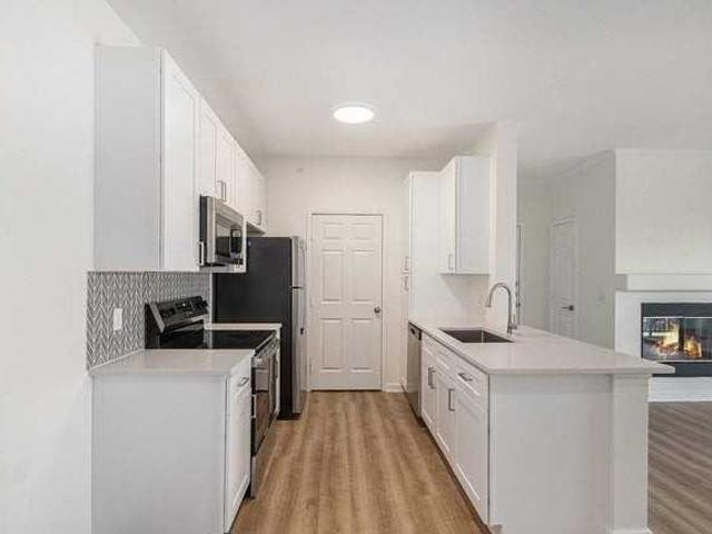 Mountain Gate 1 Bedroom Apartment for Rent at 7501 S Utica Dr, Littleton, CO 80128