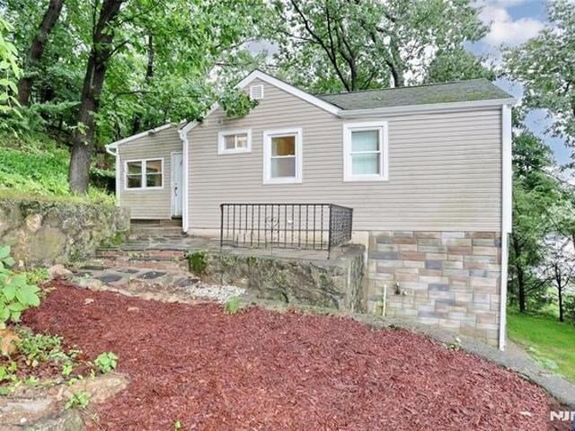 Mountain Glen Rd, Ringwood, Home For Sale