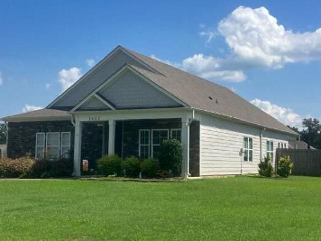 Mountain Laurel Ln
