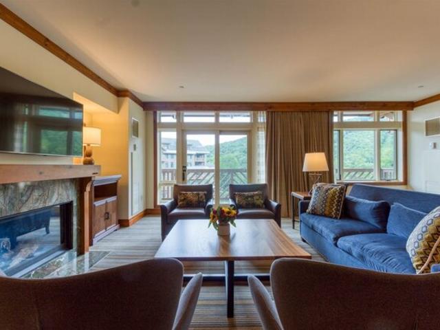 Mountain Rd Unit, Stowe, Condo For Sale