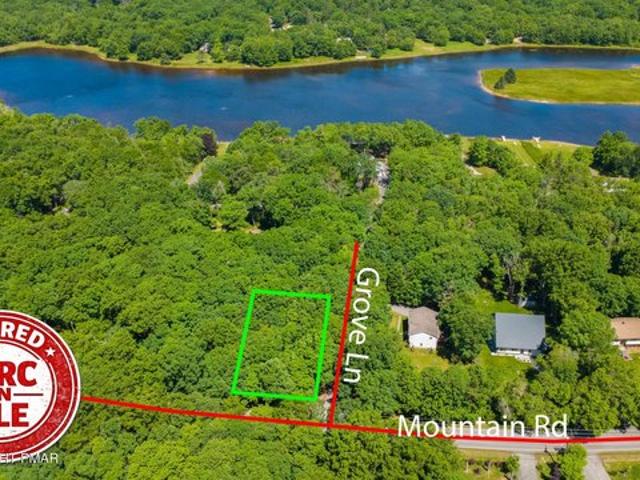 Mountain Rd, Albrightsville, PA 18210