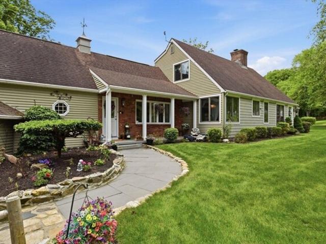 Mountain Rd, Hampden, Home For Sale