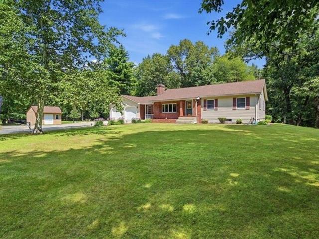 Mountain Rd, Holyoke, Home For Sale