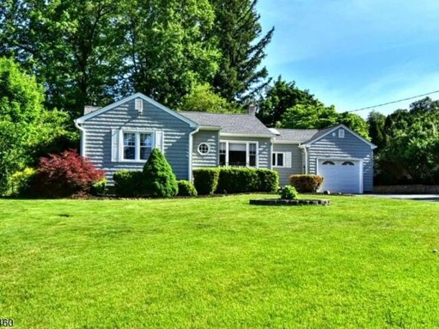 Mountain Ridge Dr, Wayne, Home For Sale