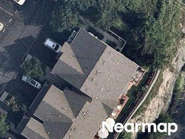Mountainside Dr