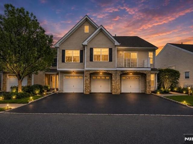 Mountainside Dr, Pompton Lakes, Home For Sale
