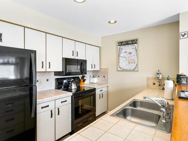 Mountainside Dr Unit K, Stowe, Condo For Sale