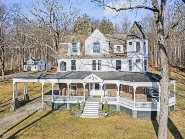 Mountainside Rd, Mendham Township, Home For Sale