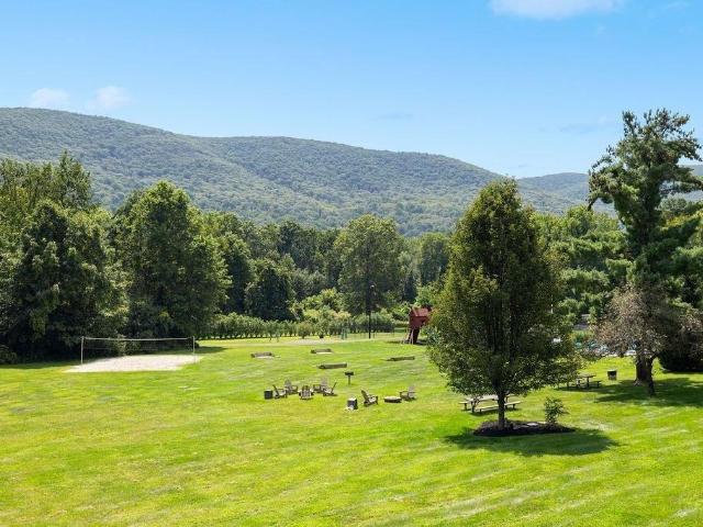 Mountainview Garden Apartments 2 Bedroom Apartment for Rent at 7 Greenhill Dr, Fishkill, NY 12524