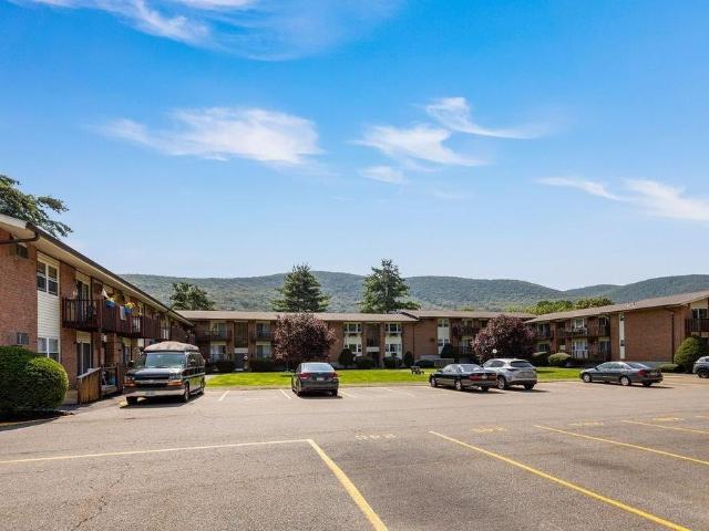 Mountainview Garden Apartments 2 Bedroom Apartment for Rent at 7 Greenhill Dr, Fishkill, NY 12524