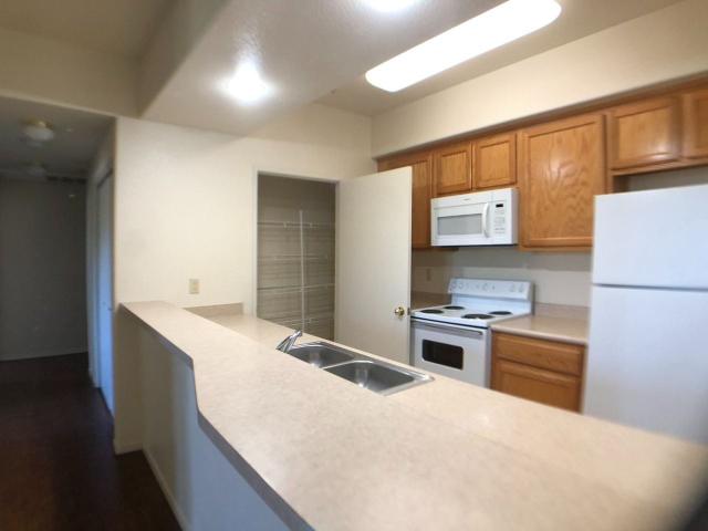 Mountainview Villas 3 Bedroom Apartment for Rent at 2146 Bedford St, Santa Rosa, CA 95404