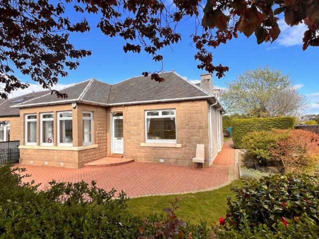 Mountcastle Drive South, Edinburgh, Midlothian EH15, 2 bed bungalow to rent, £2,000 pcm | PrimeLocation