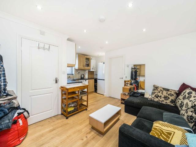 Mountfield Road, Finchley N3, 1 bed flat to rent, £1,599 pcm | PrimeLocation