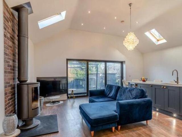 Mountfield Road, Hawarden, 3 Bedroom Detached