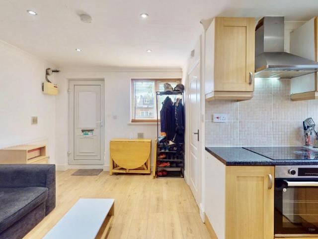 Mountfield Road, London N3, 1 bed flat to rent, £1,650 pcm | PrimeLocation