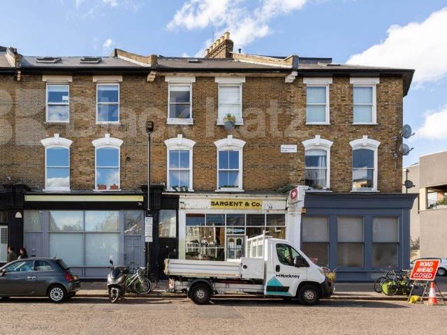 Mountgrove Road, Highbury N5, 2 bed flat to rent, £2,197 pcm | PrimeLocation