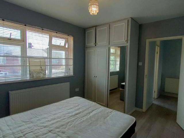 Mountjoy Close, Abbey Wood SE2, Room to rent, £800 pcm | PrimeLocation
