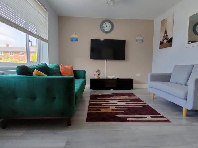 Mountjoy Close, London SE2 3 bed terraced house to rent £2,300 pcm £531 pw