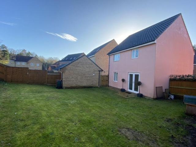 Mounts Pit Lane