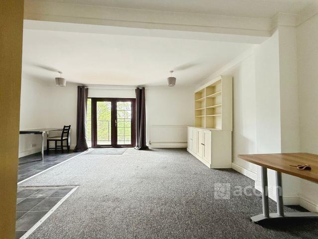 Mounts Road, Greenhithe DA9, 3 bed flat to rent, £1,625 pcm | PrimeLocation